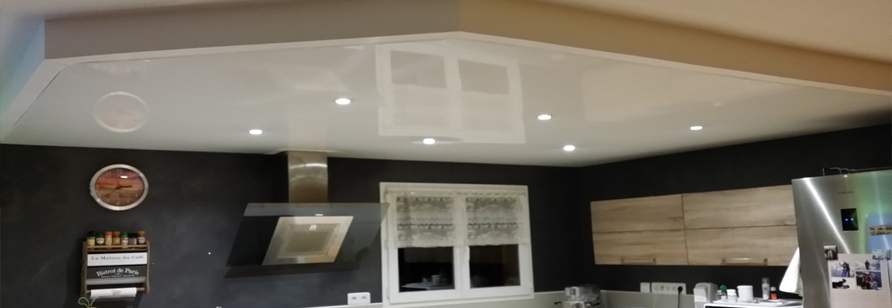Plafond tendu, en PVC ou en Toile tendue
